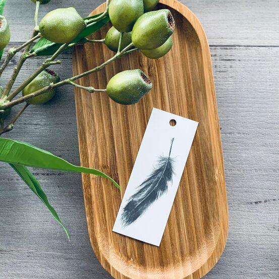 Feather Gift Tag White 25pk. Feather print on white card classic ...